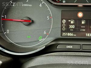 Pelēks Opel Grandland X 2019 Jelgava, ar dzinēja tilpumu 1.50 L un nobraukumu 0 tūkst. km par 9950 €, foto 24 vietnē AUTOMOTO.COM.LV