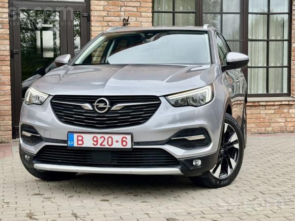 Grey Opel Grandland X 2019 in Jelgava, with an engine capacity of 1.50 L and mileage of 0 thousand km for 9950 €, photo 1 on AUTOMOTO.COM.LV