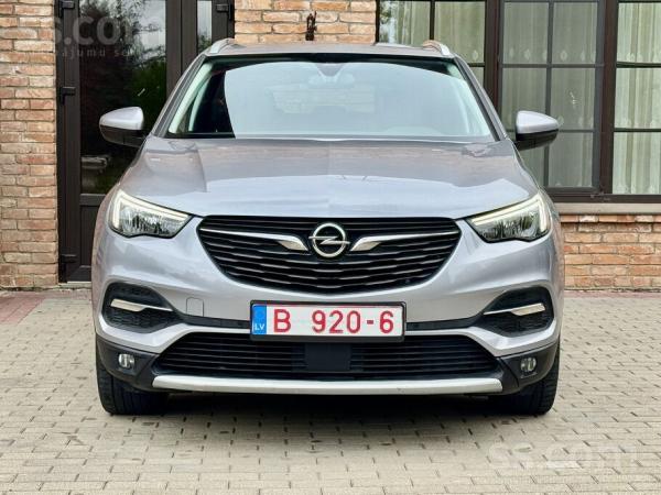 Grey Opel Grandland X 2019 in Jelgava, with an engine capacity of 1.50 L and mileage of 0 thousand km for 9950 €, photo 3 on AUTOMOTO.COM.LV