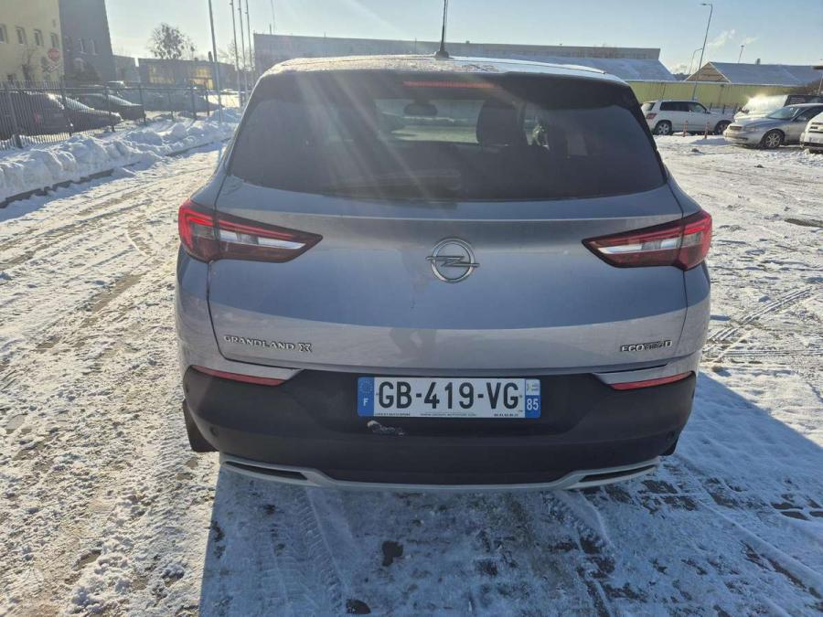 Grey Opel Grandland X 2020 in Kaunas, with an engine capacity of 1.50 L and mileage of 180 thousand km for 9900 €, photo 6 on AUTOMOTO.COM.LV