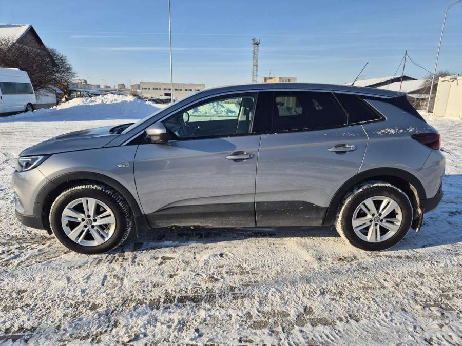 Grey Opel Grandland X 2020 in Kaunas, with an engine capacity of 1.50 L and mileage of 180 thousand km for 9900 €, photo 8 on AUTOMOTO.COM.LV