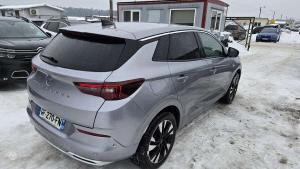 Grey Opel Grandland X 2022 in Vilnius, with an engine capacity of 1.50 L and mileage of 150 thousand km for 15400 €, photo 4 on AUTOMOTO.COM.LV