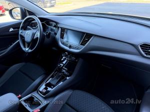 Серый Опель Grandland X 2018 в Таллин, объемом двигателя 1.20 л и пробегом 131 тыс. км за 12900 €, фото 5 на AUTOMOTO.COM.LV