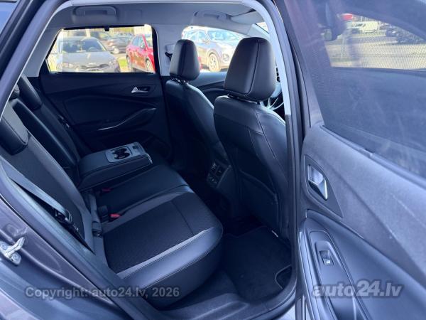 Pelēks Opel Grandland X 2018 Tallina, ar dzinēja tilpumu 1.20 L un nobraukumu 131 tūkst. km par 12900 €, foto 5 vietnē AUTOMOTO.COM.LV