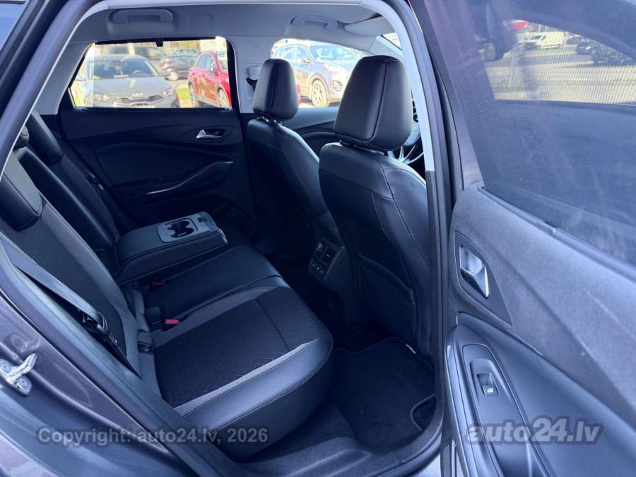 Серый Опель Grandland X 2018 в Таллин, объемом двигателя 1.20 л и пробегом 131 тыс. км за 12900 €, фото 6 на AUTOMOTO.COM.LV