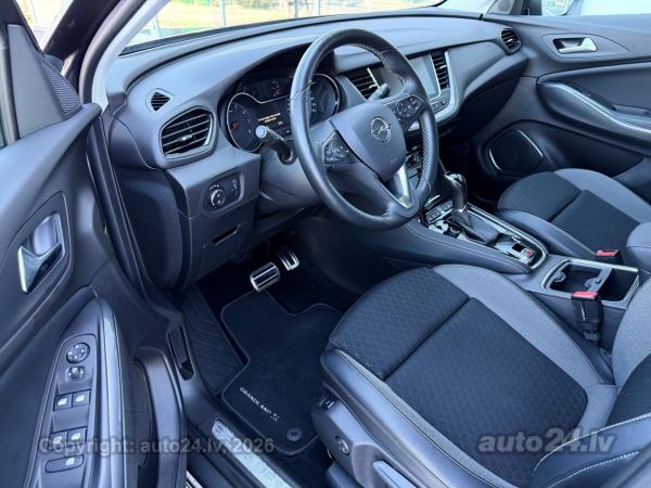 Pelēks Opel Grandland X 2018 Tallina, ar dzinēja tilpumu 1.20 L un nobraukumu 131 tūkst. km par 12900 €, foto 7 vietnē AUTOMOTO.COM.LV