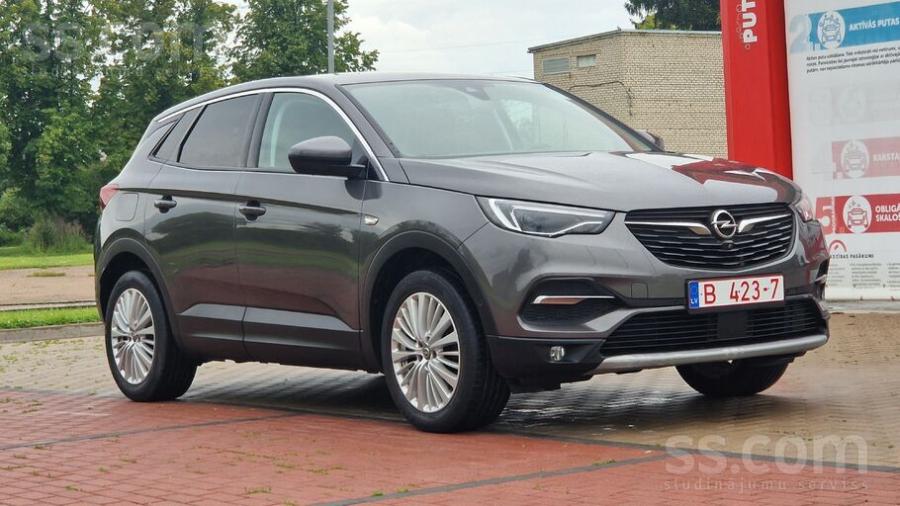 Grey Opel Grandland X 2018 in Jelgava, with an engine capacity of 1.20 L and mileage of 102 thousand km for 10450 €, photo 7 on AUTOMOTO.COM.LV
