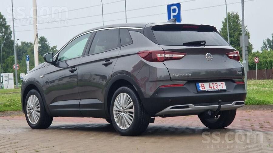 Grey Opel Grandland X 2018 in Jelgava, with an engine capacity of 1.20 L and mileage of 102 thousand km for 10450 €, photo 15 on AUTOMOTO.COM.LV