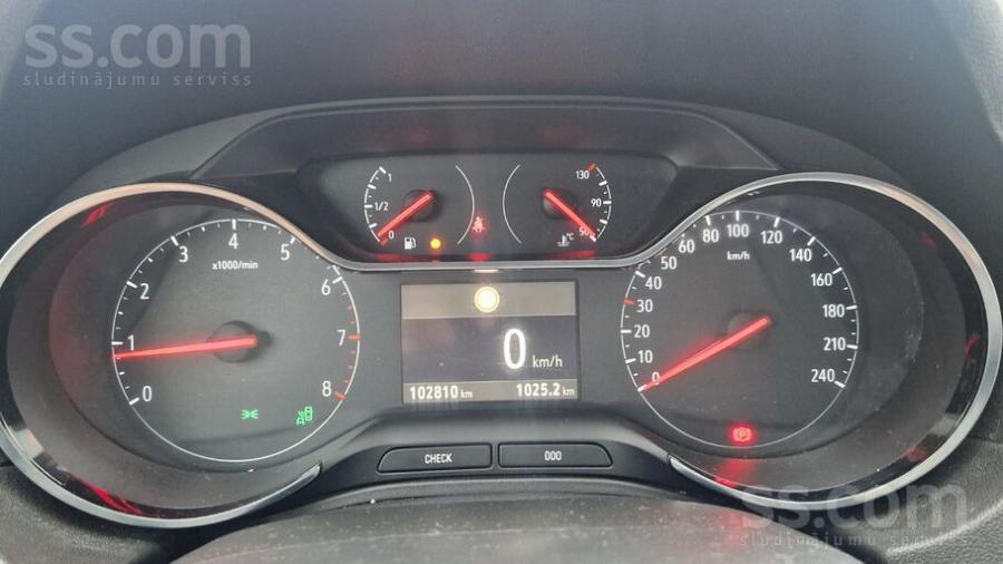 Grey Opel Grandland X 2018 in Jelgava, with an engine capacity of 1.20 L and mileage of 102 thousand km for 10450 €, photo 30 on AUTOMOTO.COM.LV