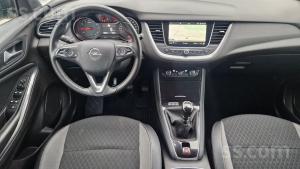 Grey Opel Grandland X 2018 in Jelgava, with an engine capacity of 1.20 L and mileage of 102 thousand km for 10450 €, photo 31 on AUTOMOTO.COM.LV