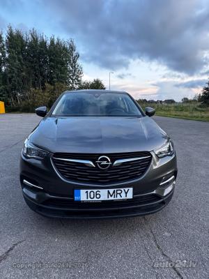 Grey Opel Grandland X 2018 in Tallinn, with an engine capacity of 1.60 L and mileage of 142 thousand km for 11800 €, photo  on AUTOMOTO.COM.LV