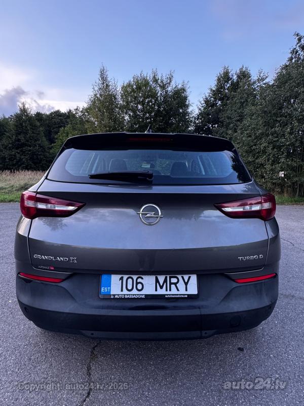 Pelēks Opel Grandland X 2018 Tallina, ar dzinēja tilpumu 1.60 L un nobraukumu 142 tūkst. km par 11800 €, foto 5 vietnē AUTOMOTO.COM.LV