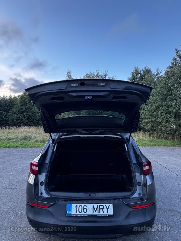 Pelēks Opel Grandland X 2018 Tallina, ar dzinēja tilpumu 1.60 L un nobraukumu 142 tūkst. km par 11800 €, foto 11 vietnē AUTOMOTO.COM.LV