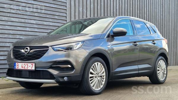 Серый Опель Grandland X 2018 в Елгава, объемом двигателя 1.20 л и пробегом 102 тыс. км за 9950 €, фото 1 на AUTOMOTO.COM.LV