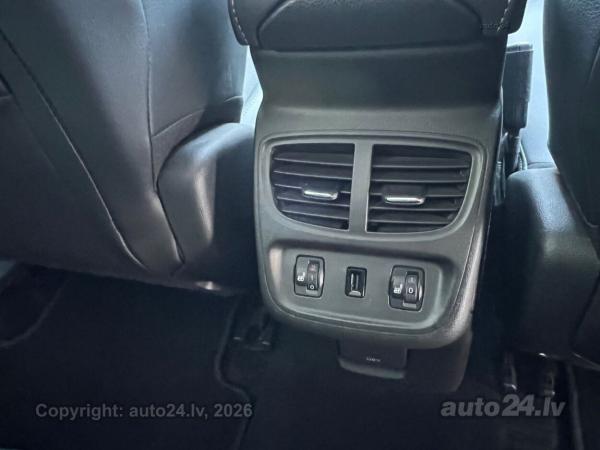 Grey Opel Grandland X 2019 in Tallinn, with an engine capacity of 1.20 L and mileage of 88 thousand km for 17900 €, photo 11 on AUTOMOTO.COM.LV