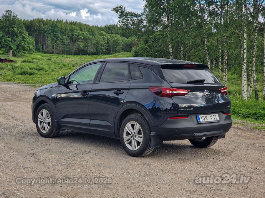 Grey Opel Grandland X 2019 in Tallinn, with an engine capacity of 1.20 L and mileage of 62 thousand km for 14600 €, photo 4 on AUTOMOTO.COM.LV
