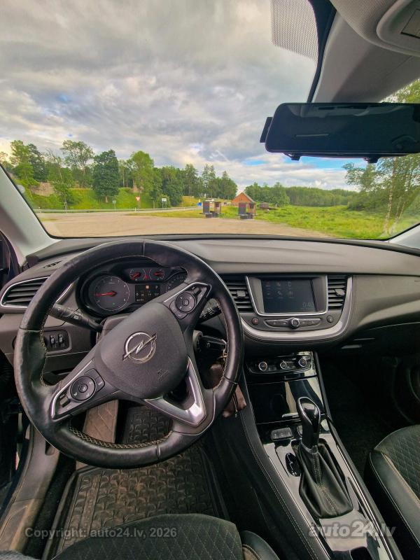 Pelēks Opel Grandland X 2019 Tallina, ar dzinēja tilpumu 1.20 L un nobraukumu 62 tūkst. km par 14600 €, foto 6 vietnē AUTOMOTO.COM.LV