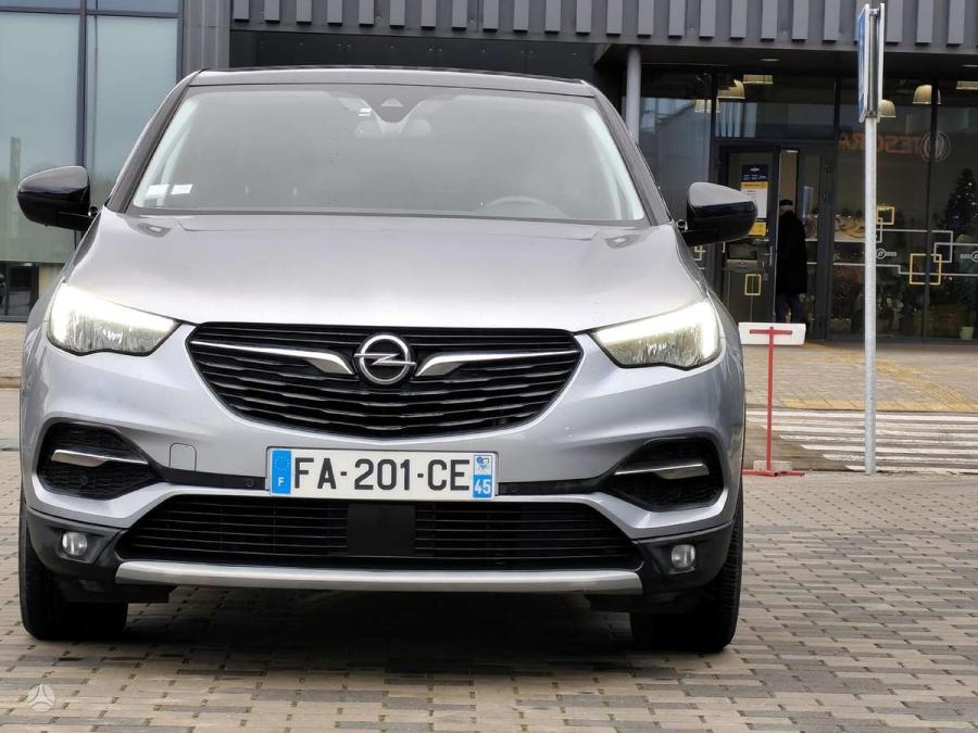 Opel Grandland X 2018 in Siauliai, with an engine capacity of 1.60 L and mileage of 201 thousand km for 10700 €, photo 1 on AUTOMOTO.COM.LV