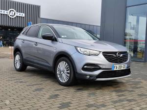 Opel Grandland X 2018 in Siauliai, with an engine capacity of 1.60 L and mileage of 201 thousand km for 10700 €, photo 3 on AUTOMOTO.COM.LV