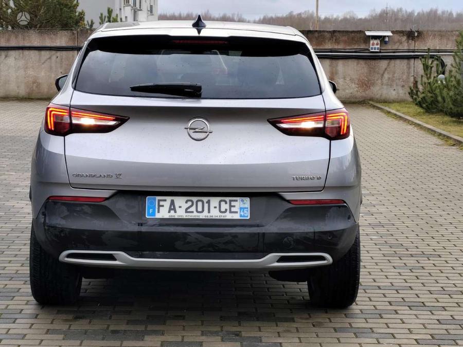 Opel Grandland X 2018 in Siauliai, with an engine capacity of 1.60 L and mileage of 201 thousand km for 10700 €, photo 8 on AUTOMOTO.COM.LV