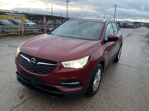 Red Opel Grandland X 2018 in Vilnius, with an engine capacity of 1.20 L and mileage of 228 thousand km for 8200 €, photo 2 on AUTOMOTO.COM.LV