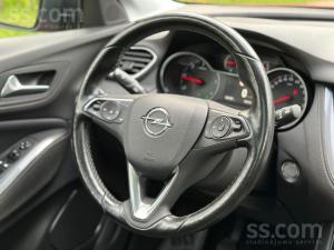 Красный Опель Grandland X 2018 в Рига, объемом двигателя 1.60 л и пробегом 160 тыс. км за 11770 €, фото 13 на AUTOMOTO.COM.LV