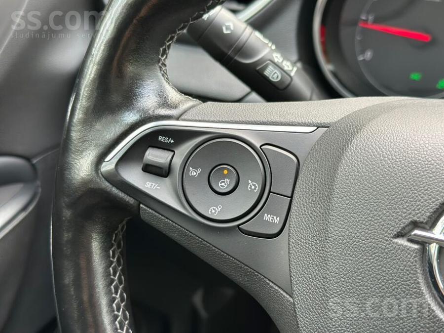 Красный Опель Grandland X 2018 в Рига, объемом двигателя 1.60 л и пробегом 160 тыс. км за 11770 €, фото 15 на AUTOMOTO.COM.LV
