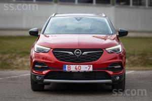 Красный Опель Grandland X 2018 в Тукумс, объемом двигателя 2.00 л и пробегом 181 тыс. км за 13790 €, фото 4 на AUTOMOTO.COM.LV