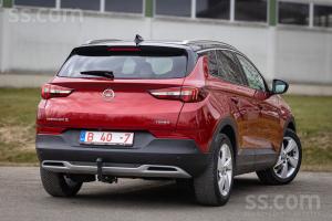 Красный Опель Grandland X 2018 в Тукумс, объемом двигателя 2.00 л и пробегом 181 тыс. км за 13790 €, фото 11 на AUTOMOTO.COM.LV