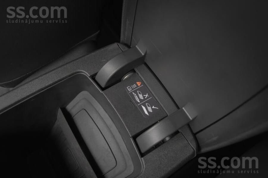 Красный Опель Grandland X 2018 в Тукумс, объемом двигателя 2.00 л и пробегом 181 тыс. км за 13790 €, фото 36 на AUTOMOTO.COM.LV