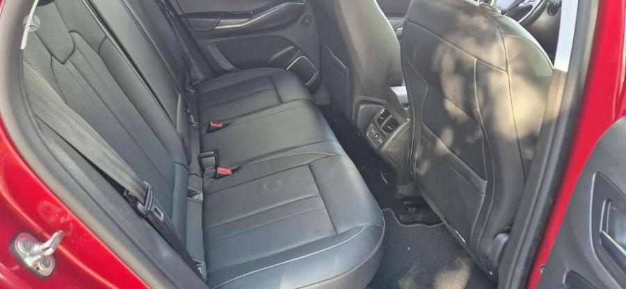 Red Opel Grandland X 2018 in Marijampole, with an engine capacity of 2.00 L and mileage of 172 thousand km for 10950 €, photo 13 on AUTOMOTO.COM.LV