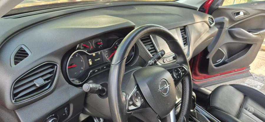 Red Opel Grandland X 2018 in Marijampole, with an engine capacity of 2.00 L and mileage of 172 thousand km for 10950 €, photo 28 on AUTOMOTO.COM.LV