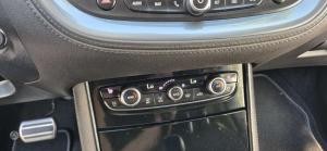 Red Opel Grandland X 2018 in Marijampole, with an engine capacity of 2.00 L and mileage of 172 thousand km for 10950 €, photo 29 on AUTOMOTO.COM.LV