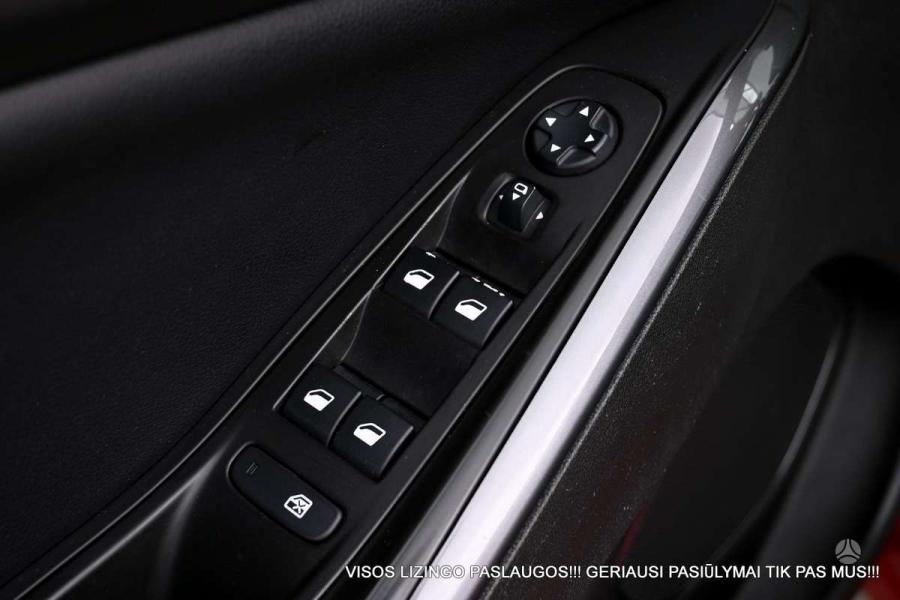 Sarkans Opel Grandland X 2018 Kretinga, ar dzinēja tilpumu 1.20 L un nobraukumu 143 tūkst. km par 8599 €, foto 23 vietnē AUTOMOTO.COM.LV
