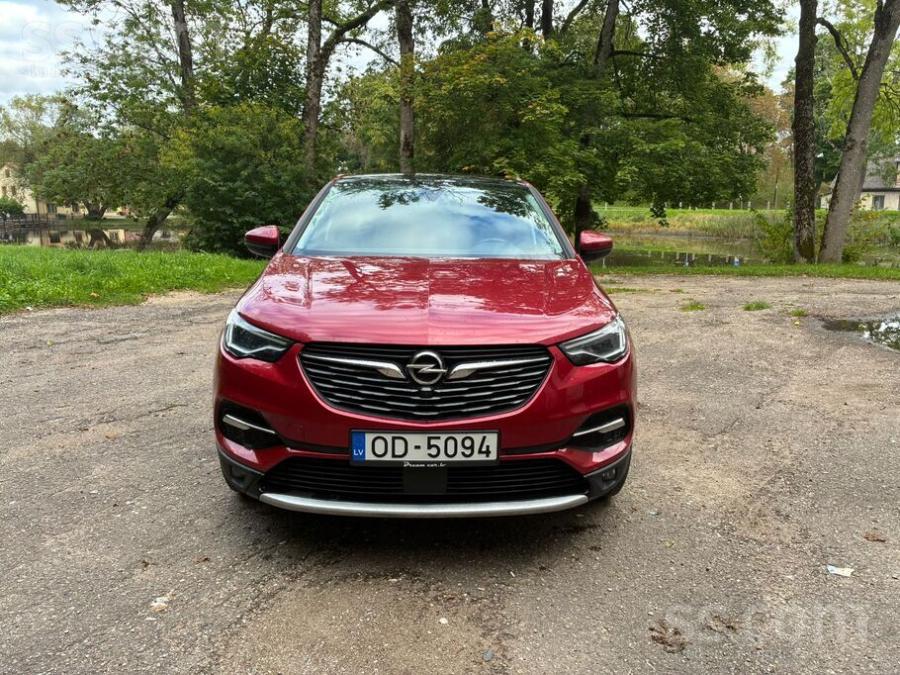 Красный Опель Grandland X 2018 в Лиепая, объемом двигателя 1.60 л и пробегом 167 тыс. км за 10500 €, фото 9 на AUTOMOTO.COM.LV