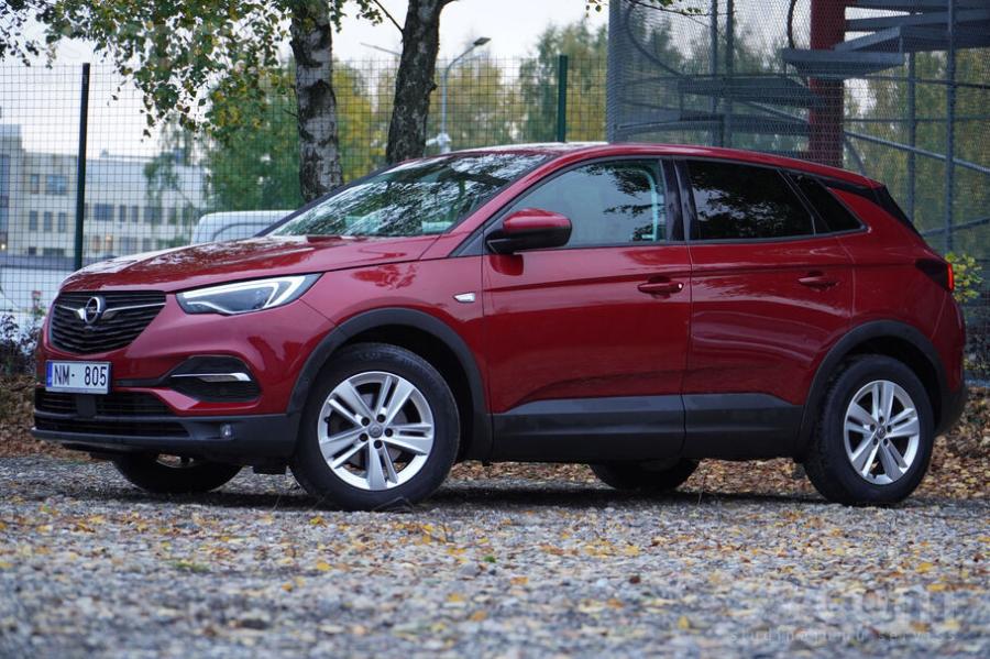 Sarkans Opel Grandland X 2018 Rīga, ar dzinēja tilpumu 1.60 L un nobraukumu 205 tūkst. km par 10490 €, foto 5 vietnē AUTOMOTO.COM.LV