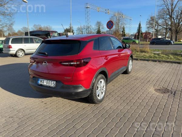 Red Opel Grandland X 2019 in Riga, with an engine capacity of 1.20 L and mileage of 80 thousand km for 14700 €, photo 2 on AUTOMOTO.COM.LV