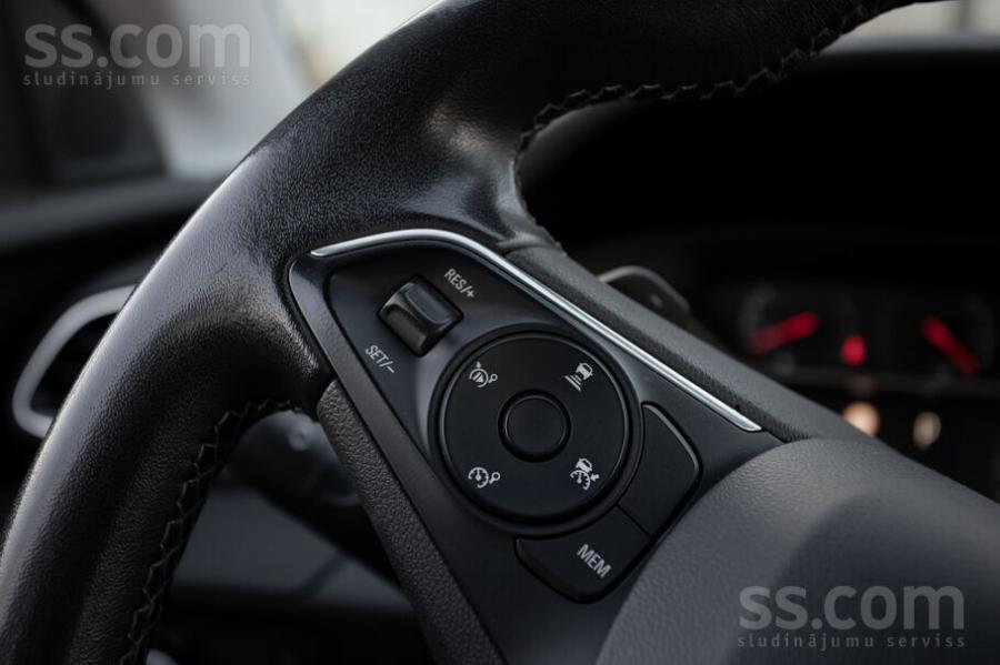 Sarkans Opel Grandland X 2020 Jelgava, ar dzinēja tilpumu 1.60 L un nobraukumu 0 tūkst. km par 16990 €, foto 31 vietnē AUTOMOTO.COM.LV