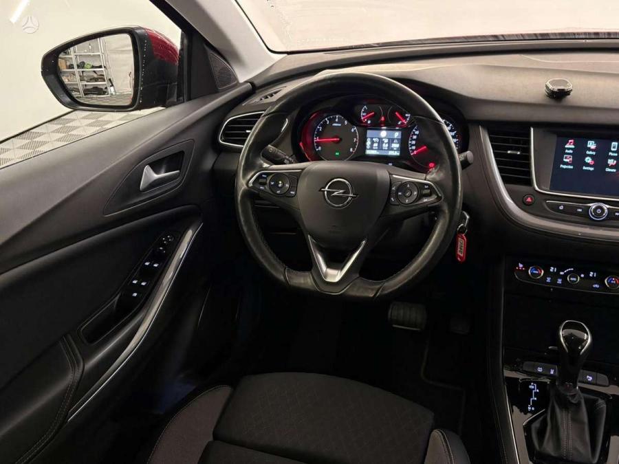 Red Opel Grandland X 2020 in Marijampole, with an engine capacity of 1.50 L and mileage of 153 thousand km for 11450 €, photo 17 on AUTOMOTO.COM.LV