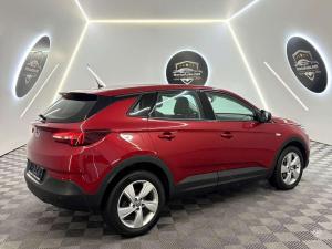 Красный Опель Grandland X 2020 в Мариямполе, объемом двигателя 1.50 л и пробегом 153 тыс. км за 10999 €, фото 14 на AUTOMOTO.COM.LV