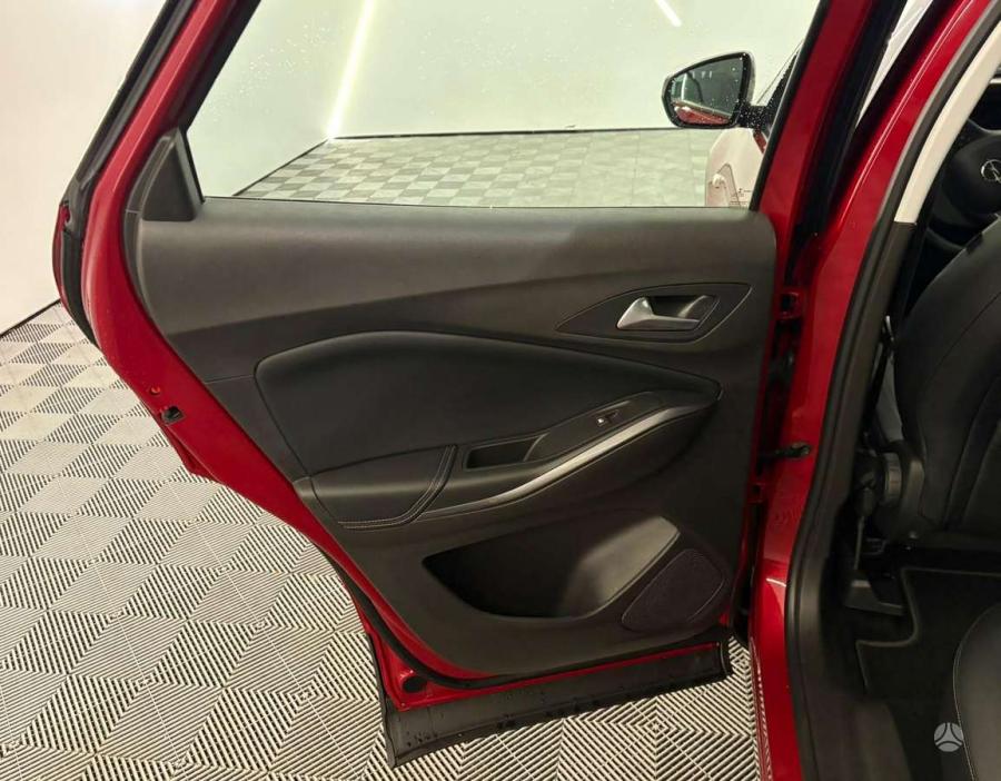 Красный Опель Grandland X 2020 в Мариямполе, объемом двигателя 1.50 л и пробегом 153 тыс. км за 10999 €, фото 24 на AUTOMOTO.COM.LV