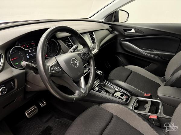 Красный Опель Grandland X 2020 в Вильнюс, объемом двигателя 1.60 л и пробегом 89 тыс. км за 15690 €, фото 9 на AUTOMOTO.COM.LV