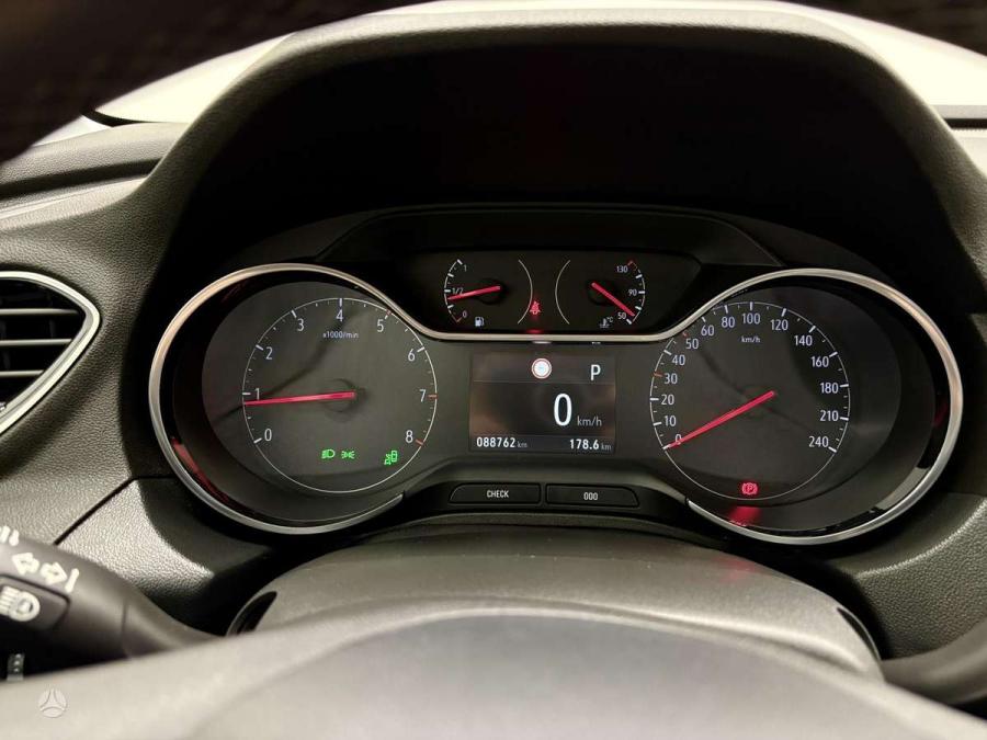 Красный Опель Grandland X 2020 в Вильнюс, объемом двигателя 1.60 л и пробегом 89 тыс. км за 15690 €, фото 15 на AUTOMOTO.COM.LV