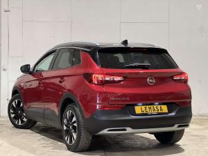 Red Opel Grandland X 2020 in Klaipeda, with an engine capacity of 1.50 L and mileage of 179 thousand km for 10999 €, photo 8 on AUTOMOTO.COM.LV