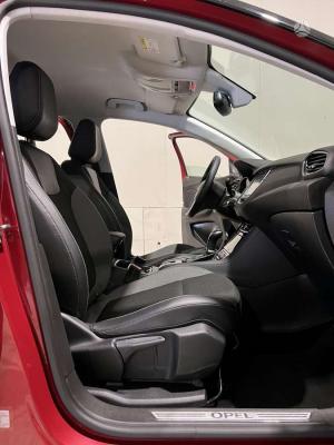 Red Opel Grandland X 2020 in Klaipeda, with an engine capacity of 1.50 L and mileage of 179 thousand km for 10999 €, photo 9 on AUTOMOTO.COM.LV