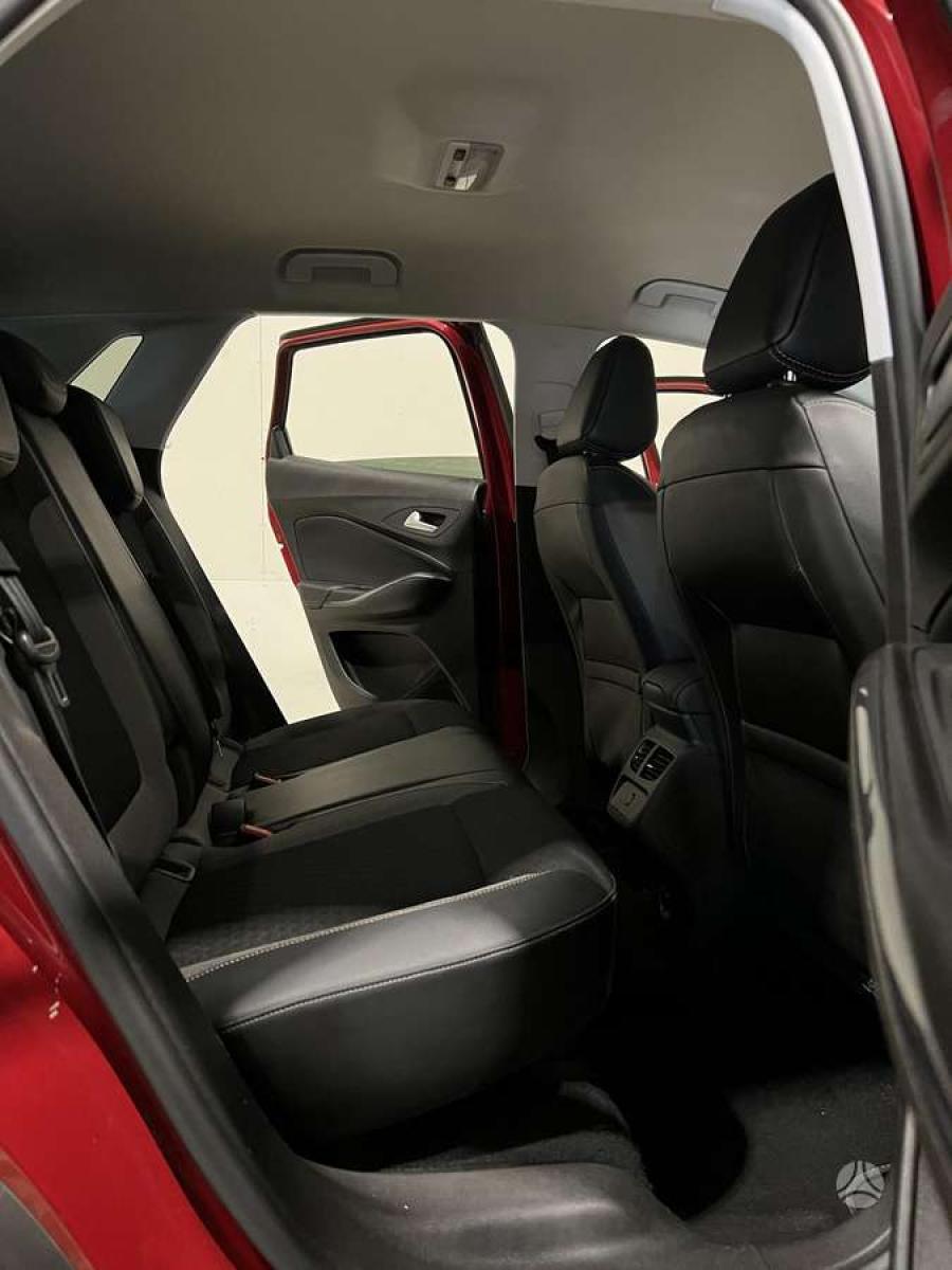 Red Opel Grandland X 2020 in Klaipeda, with an engine capacity of 1.50 L and mileage of 179 thousand km for 10999 €, photo 21 on AUTOMOTO.COM.LV