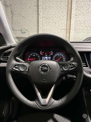Red Opel Grandland X 2020 in Klaipeda, with an engine capacity of 1.50 L and mileage of 179 thousand km for 10999 €, photo 27 on AUTOMOTO.COM.LV