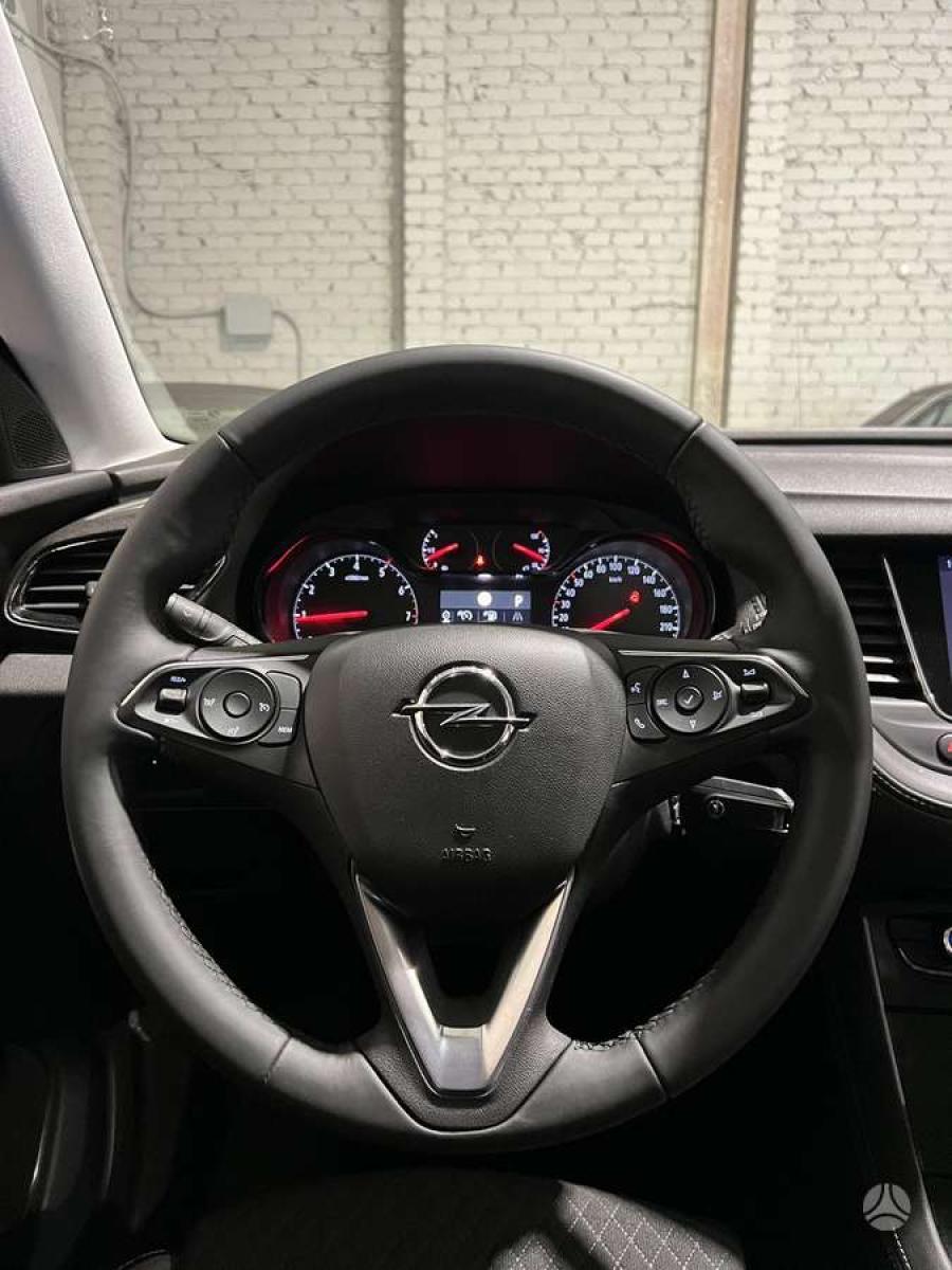 Red Opel Grandland X 2020 in Klaipeda, with an engine capacity of 1.50 L and mileage of 179 thousand km for 10999 €, photo 27 on AUTOMOTO.COM.LV