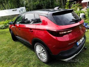 Red Opel Grandland X 2021 in Kuressaare, with an engine capacity of 1.60 L and mileage of 74 thousand km for 18900 €, photo 3 on AUTOMOTO.COM.LV