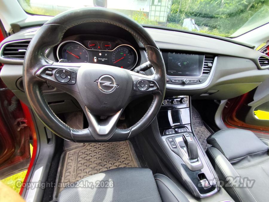 Red Opel Grandland X 2021 in Kuressaare, with an engine capacity of 1.60 L and mileage of 74 thousand km for 18900 €, photo 5 on AUTOMOTO.COM.LV